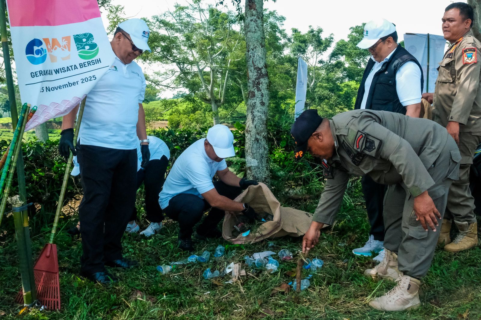 Kemenpar Perkuat Gerakan Wisata Bersih di Pagar Alam untuk Budayakan ...